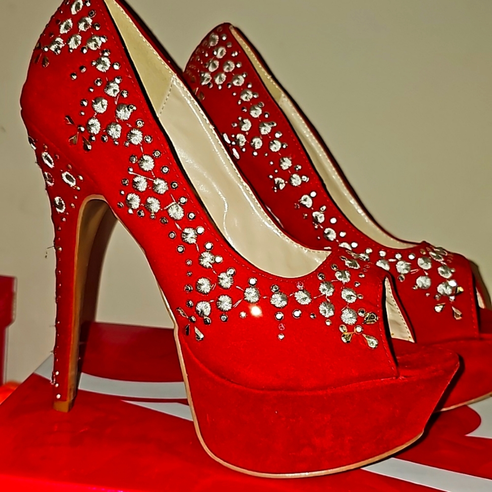 Bedazzled Red High Heels Platform. *Beautiful Heels* - Gem
